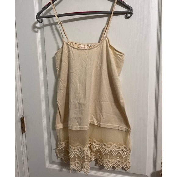 Winter Lennon | Tops | Blousetop Extender | Poshmark